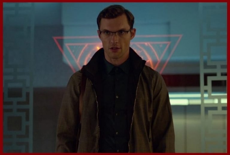 Película TAU de Netflix (13+) - Tu web de ocio